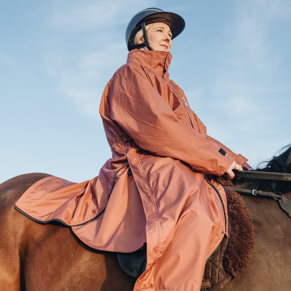 EQUIDRY Mac | Ladies's Lightweight Waterproof Equestrian Coat | Purple